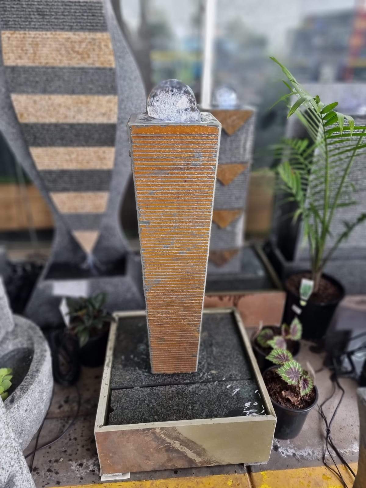 Savannah Crystal Tower Water Fountain | Garden Water Fountain ...